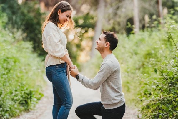 100 Wedding Proposal Ideas for a Memorable "Yes" Moment
