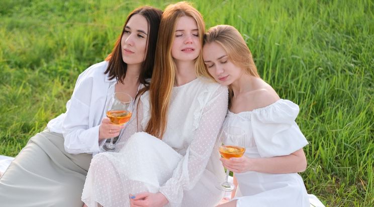 What Is Non-Monogamy Relationship? | Exploring Ethical Non-Monogamy